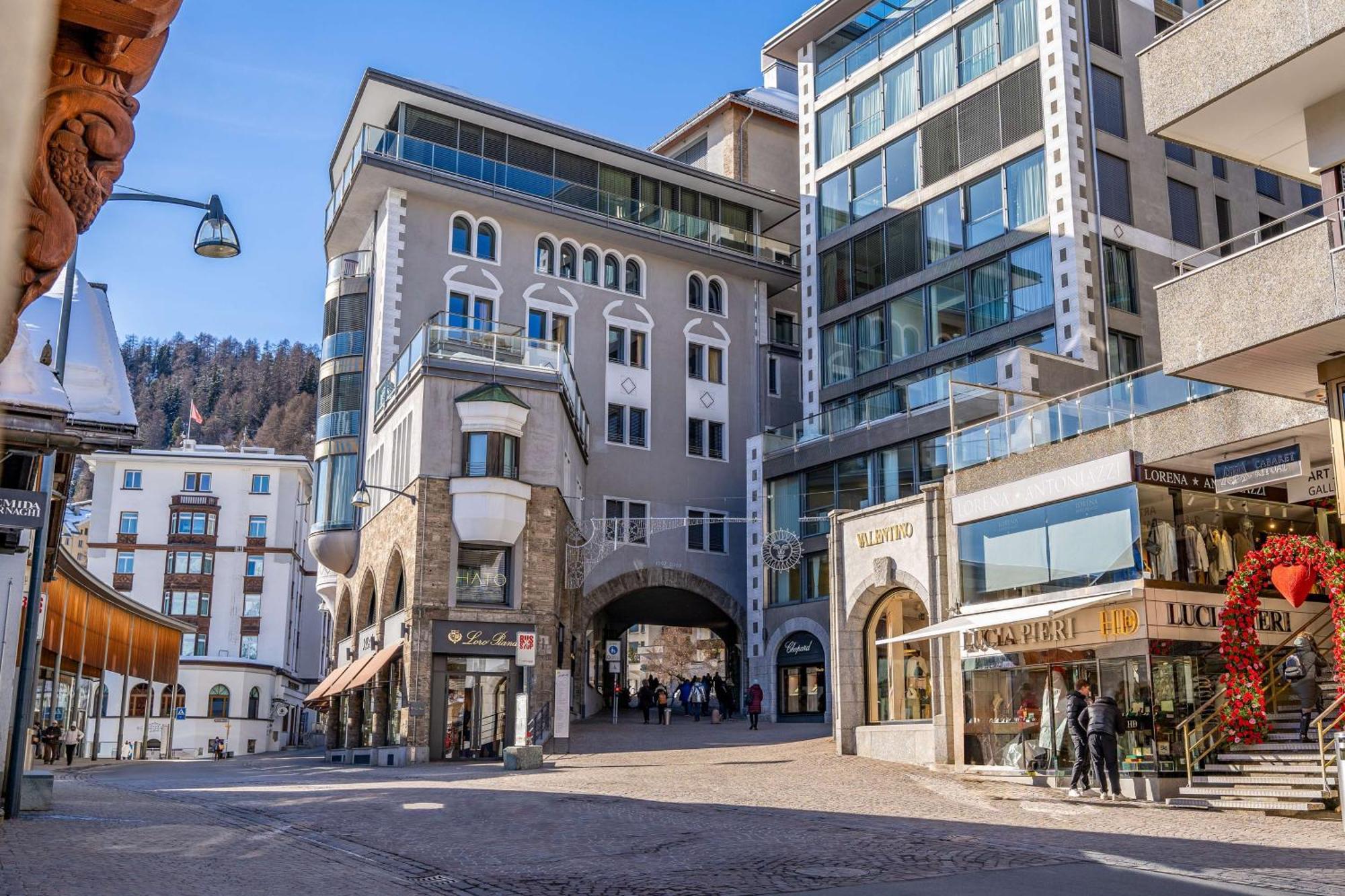 Hotel Grand Hotel Des Bains Kempinski St. Moritz, Switzerland - book ...